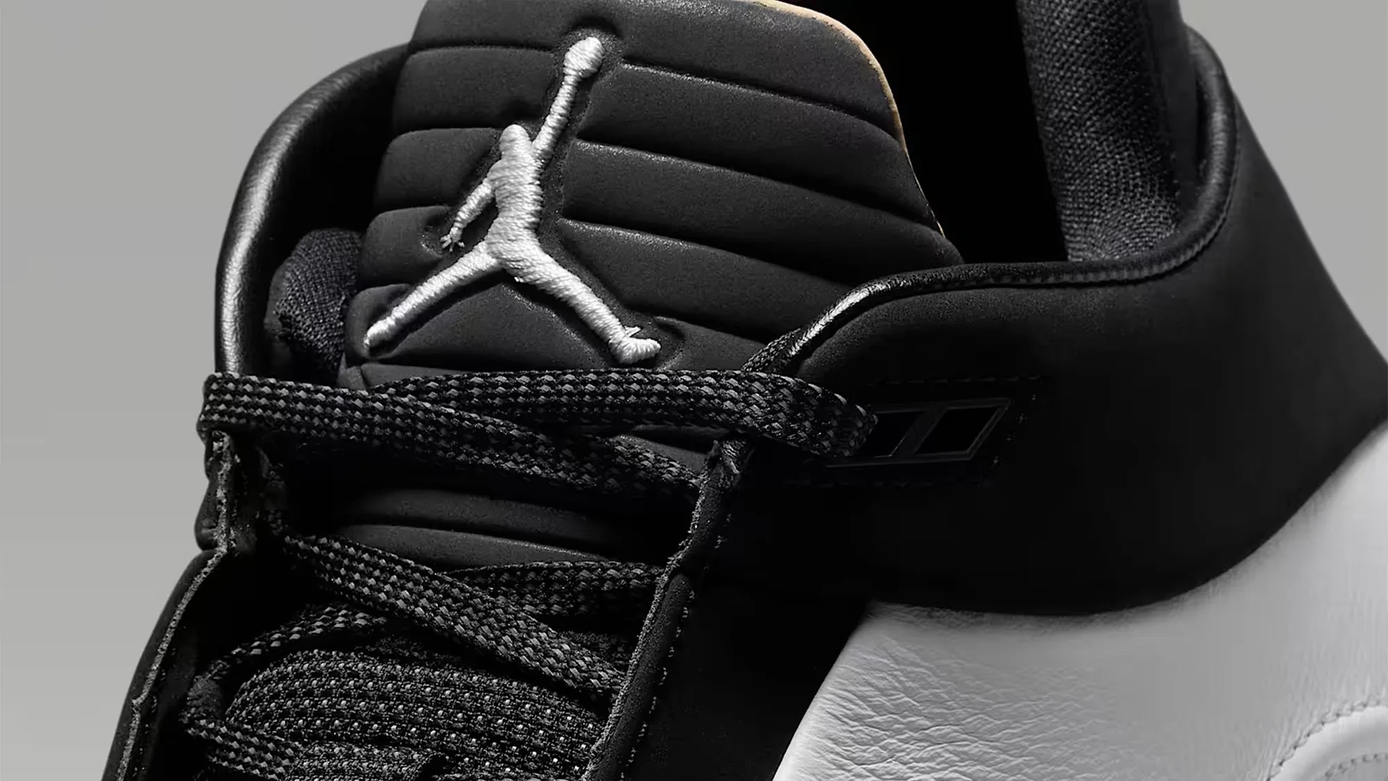 These Slick Nikes Look Minimalist, but They're Secretly Loaded with ...