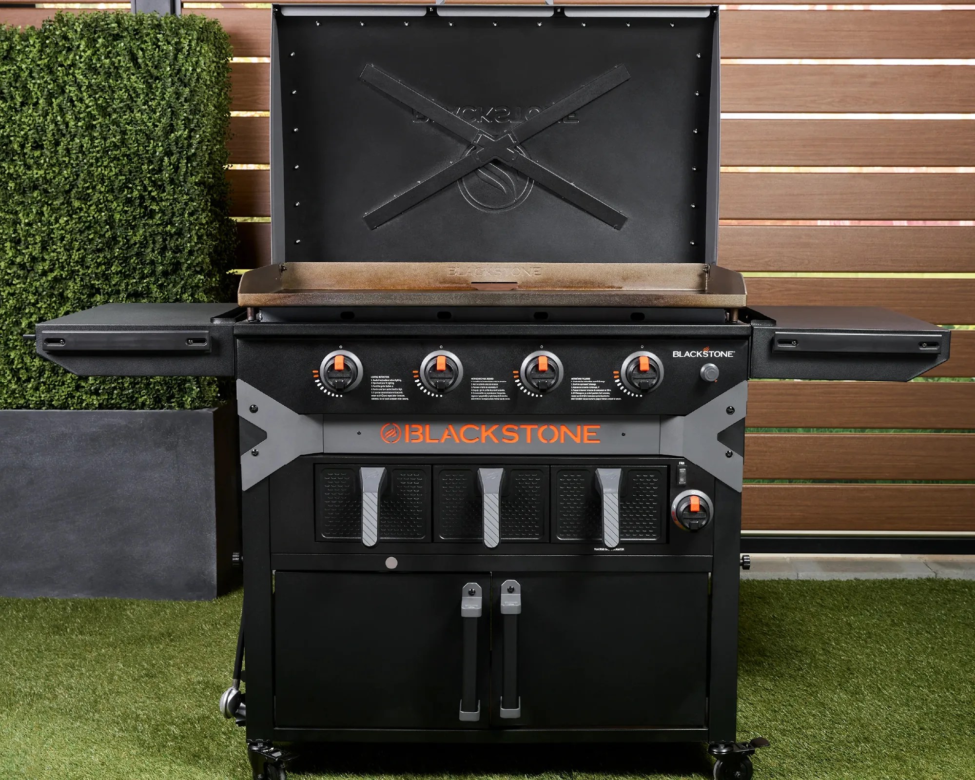 Blackstone's Latest Backyard Cooking Innovation Is Pure Genius (also ...
