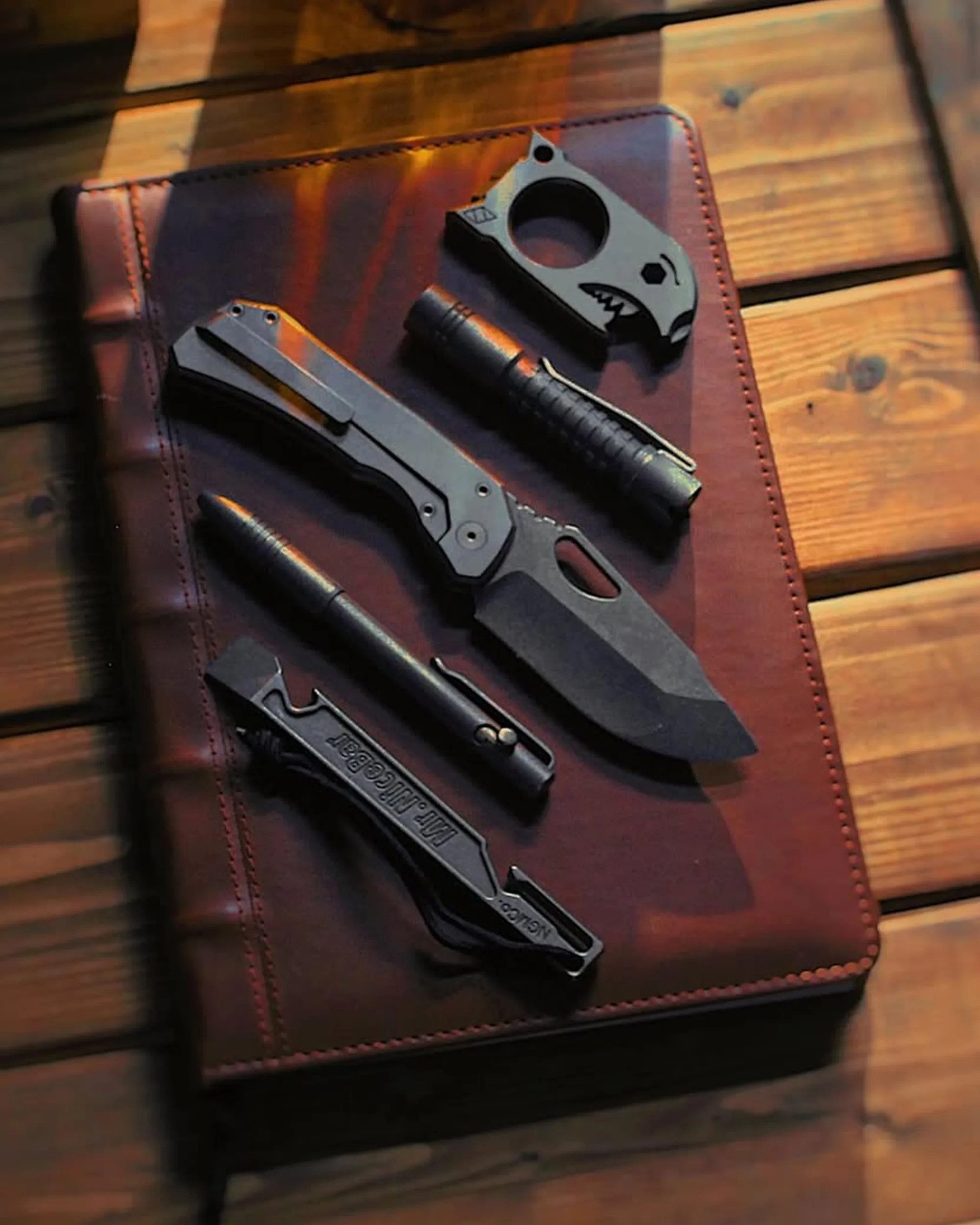 This Ultra-Minimalist EDC Knife Is Deceptively Jam-Packed with Value
