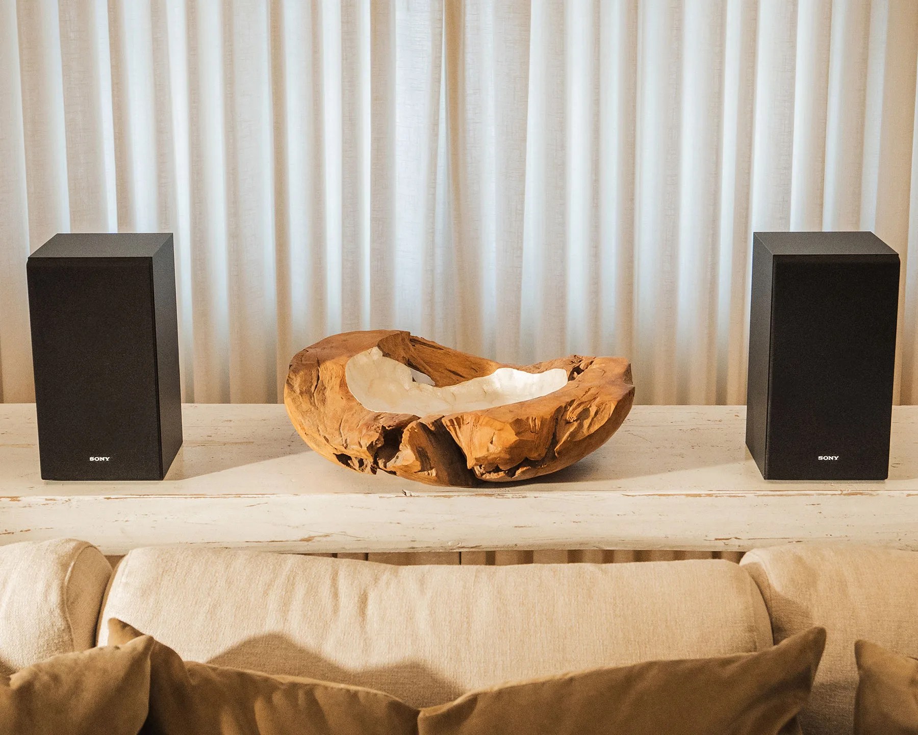 Sony's New Bookshelf Speakers Are Refreshingly Affordable