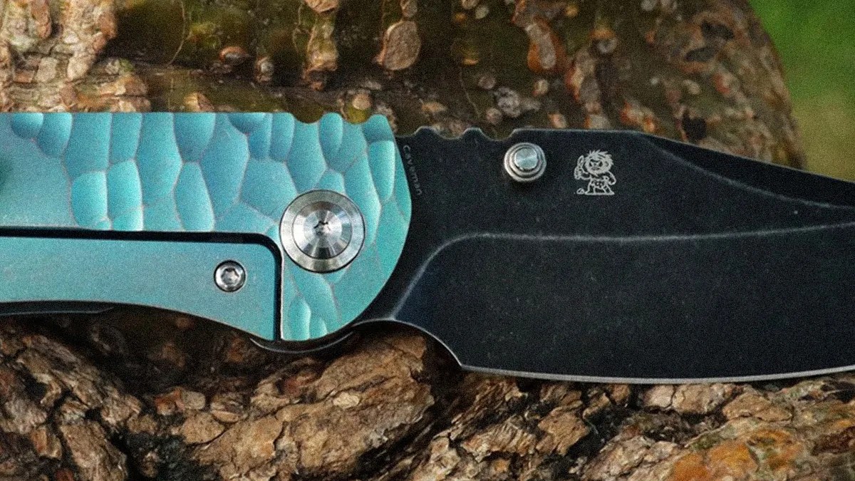 This Unique New Pocket Knife’s Chonky Blade Is Prehistorically Potent | Gear Patrol