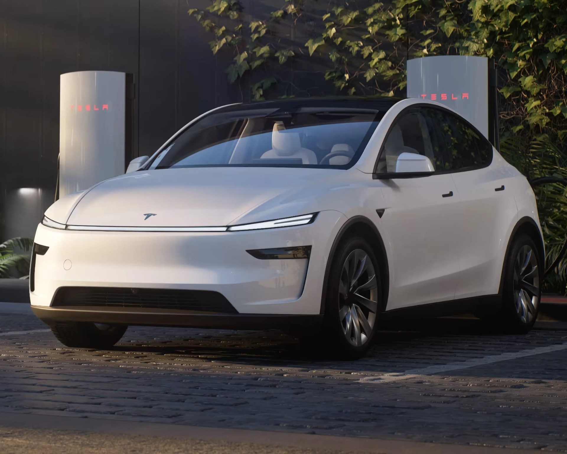 Tesla's Top EV Inches Ever Closer to the Wagon It Was Always Meant to Be