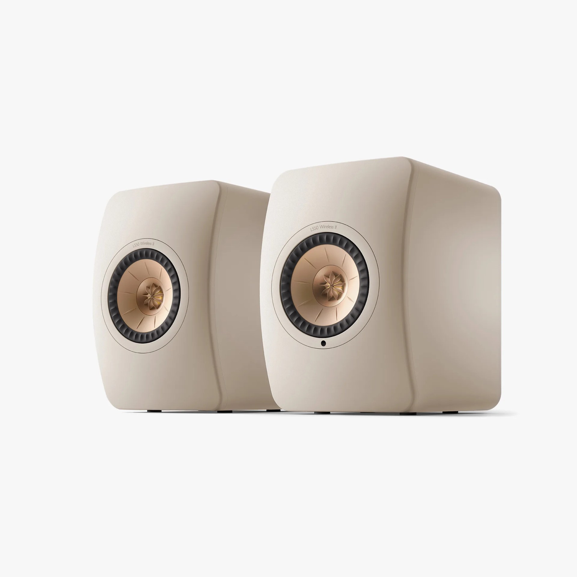 KEF Just Gave Its Elite Bookshelf Speaker System a Bespoke Upgrade