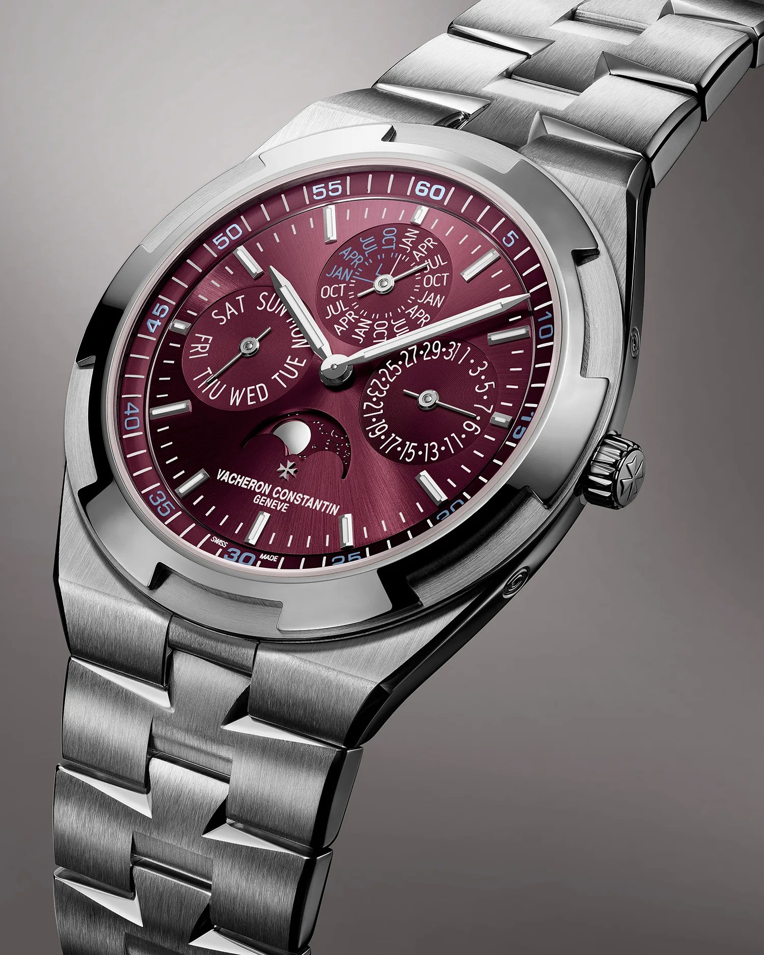 The Ultimate Sports Watch Just Debuted Two New Grail-Worthy Options