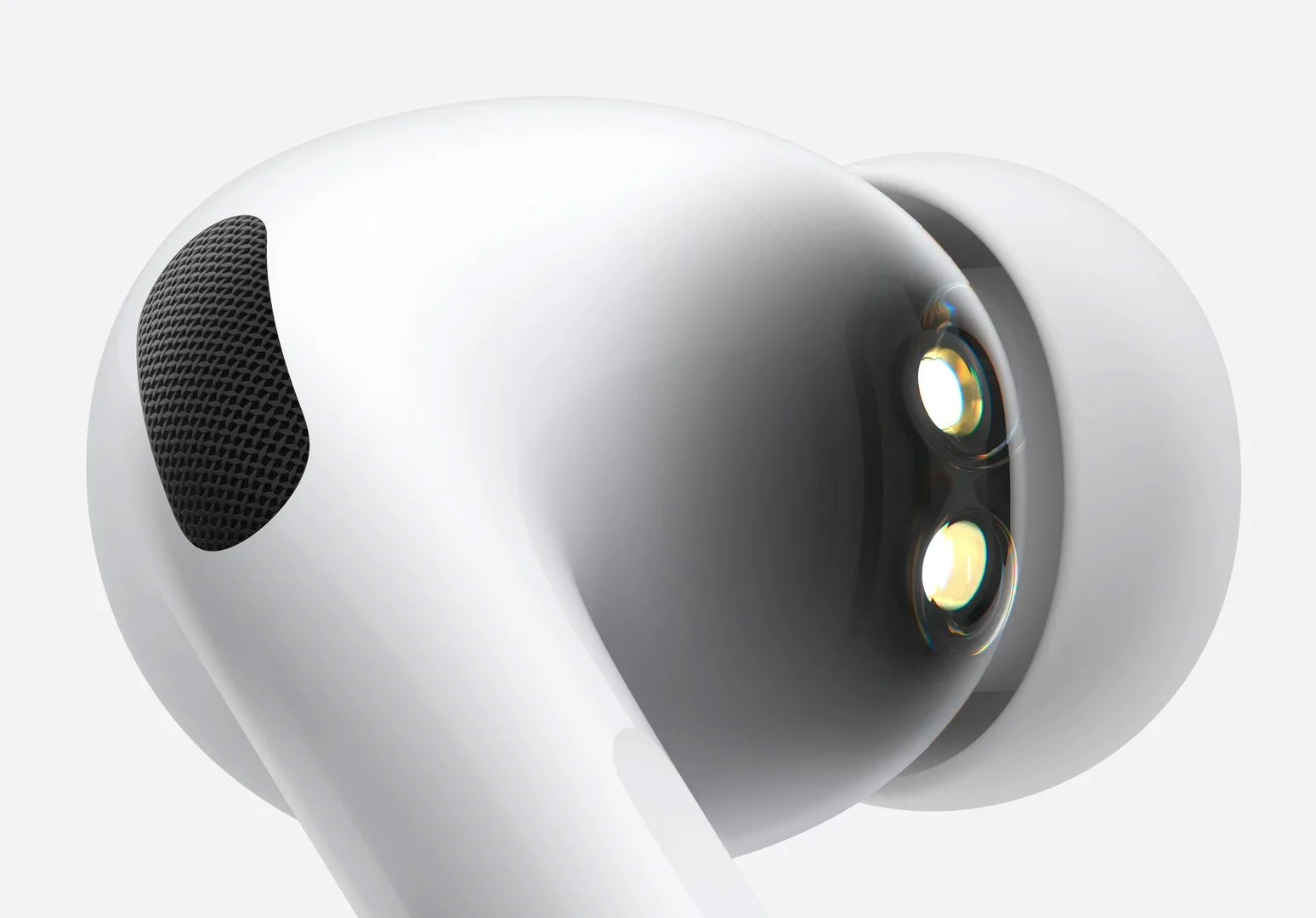 Apple's New Flagship Airpods Are a Brash Challenge to the Audio Industry