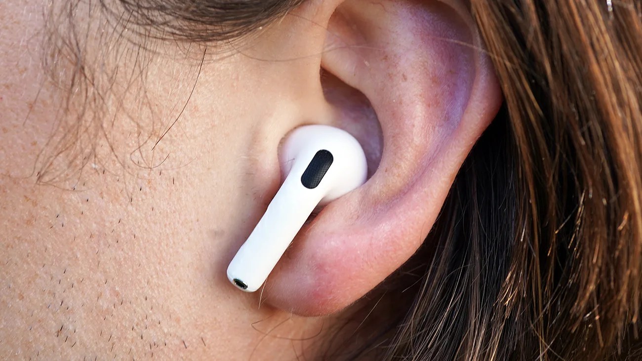 Your AirPods Have a Neat Hidden Feature You Probably Didn't Know About