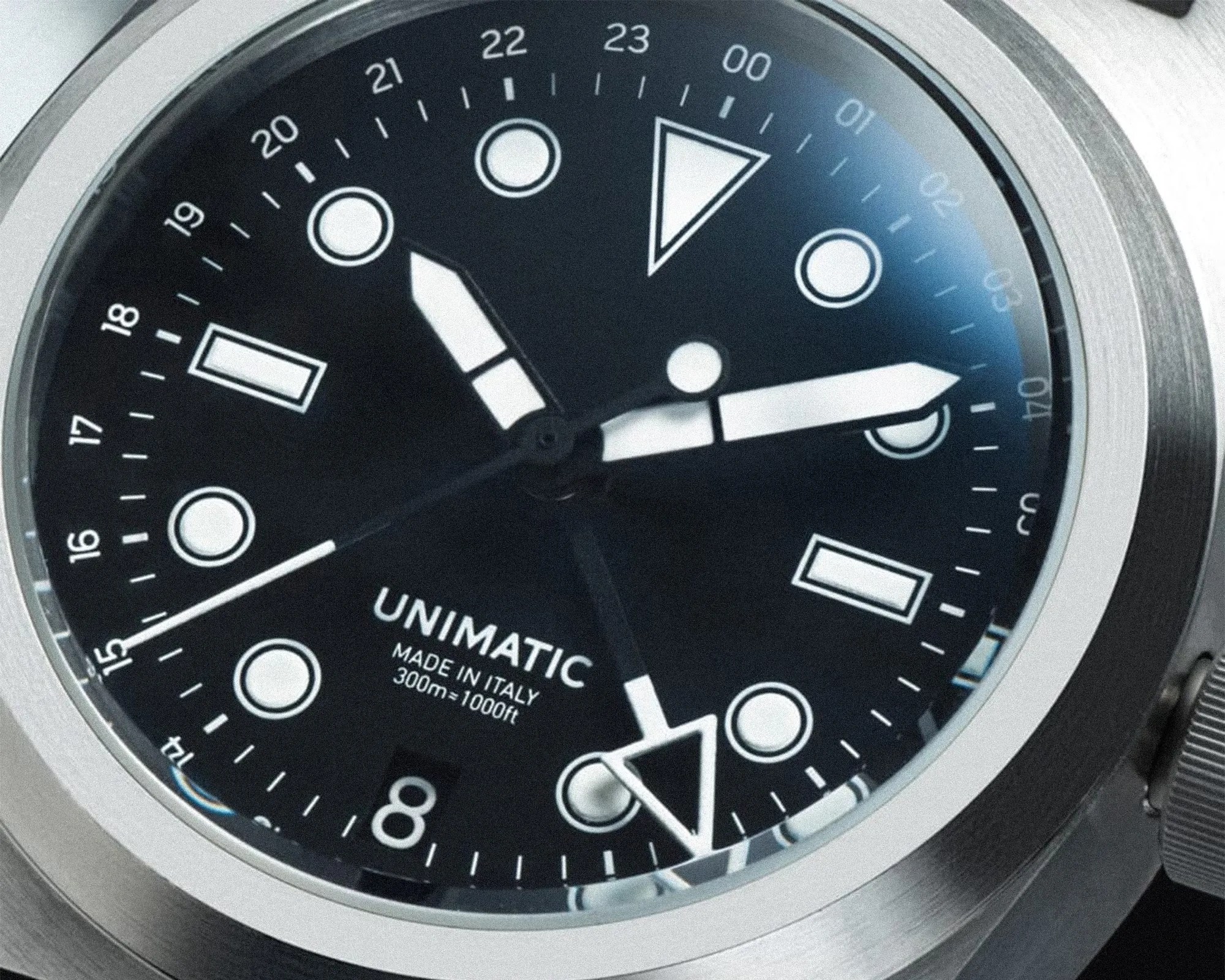 A Fan-Favorite Microbrand Brings GMT Functionality to One of Its Best ...