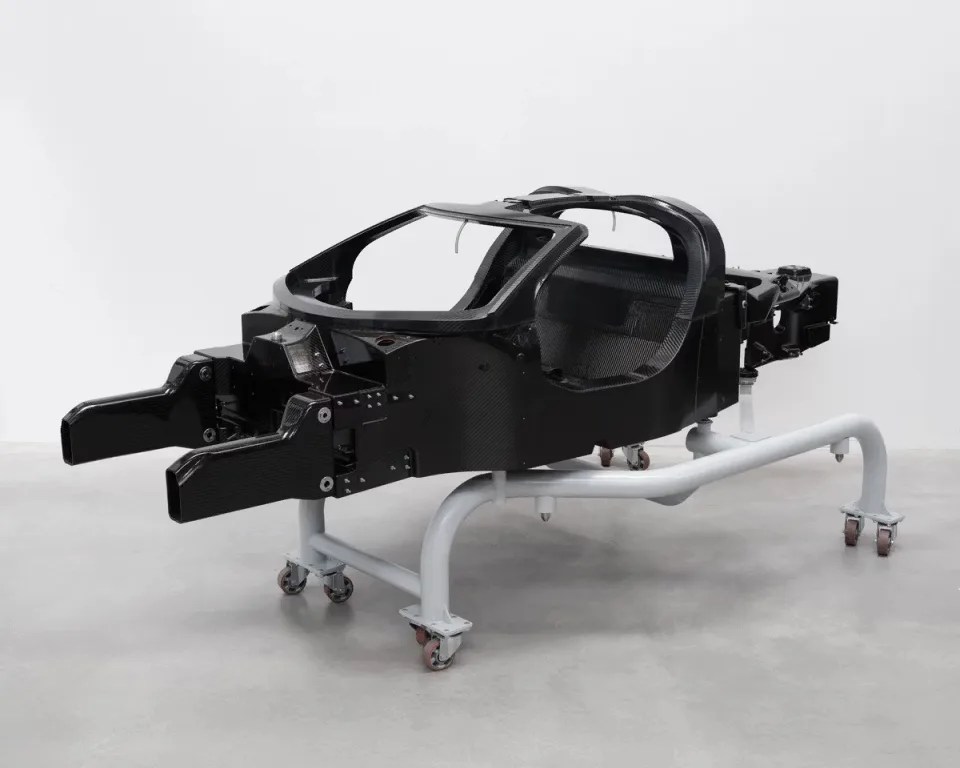 This Breathtaking Manual Hypercar Weighs Little More than a Miata and ...