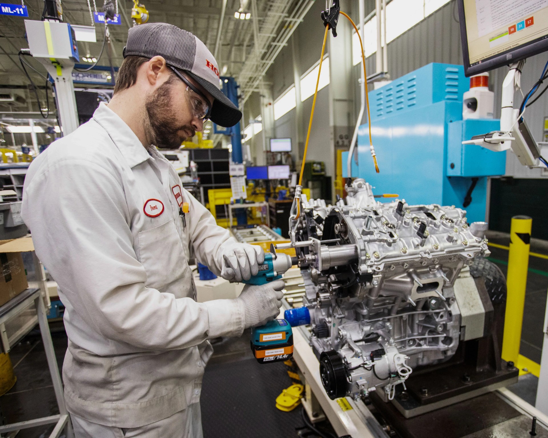 Honda Is Bucking the Trend and Keeping Its V6 Alive, but in a Shocking Way