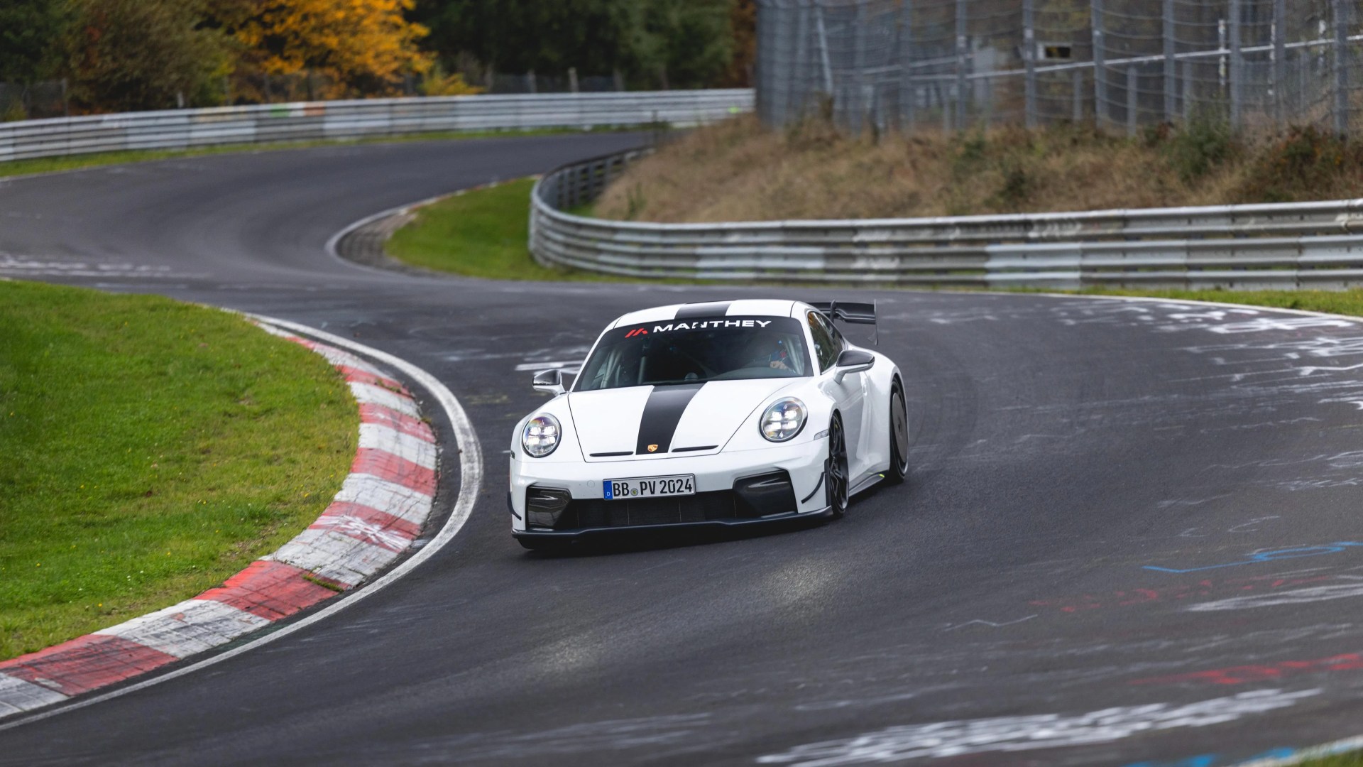 Porsche Just Went Absolutely Bonkers with Its Track-Focused 911 Racecar ...