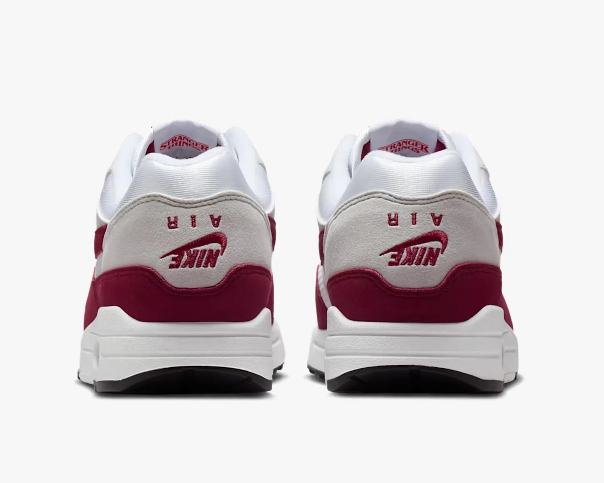 This Retro Nike Sneaker Absolutely Nails the Subtle '80s Throwback Vibes | Gear Patrol