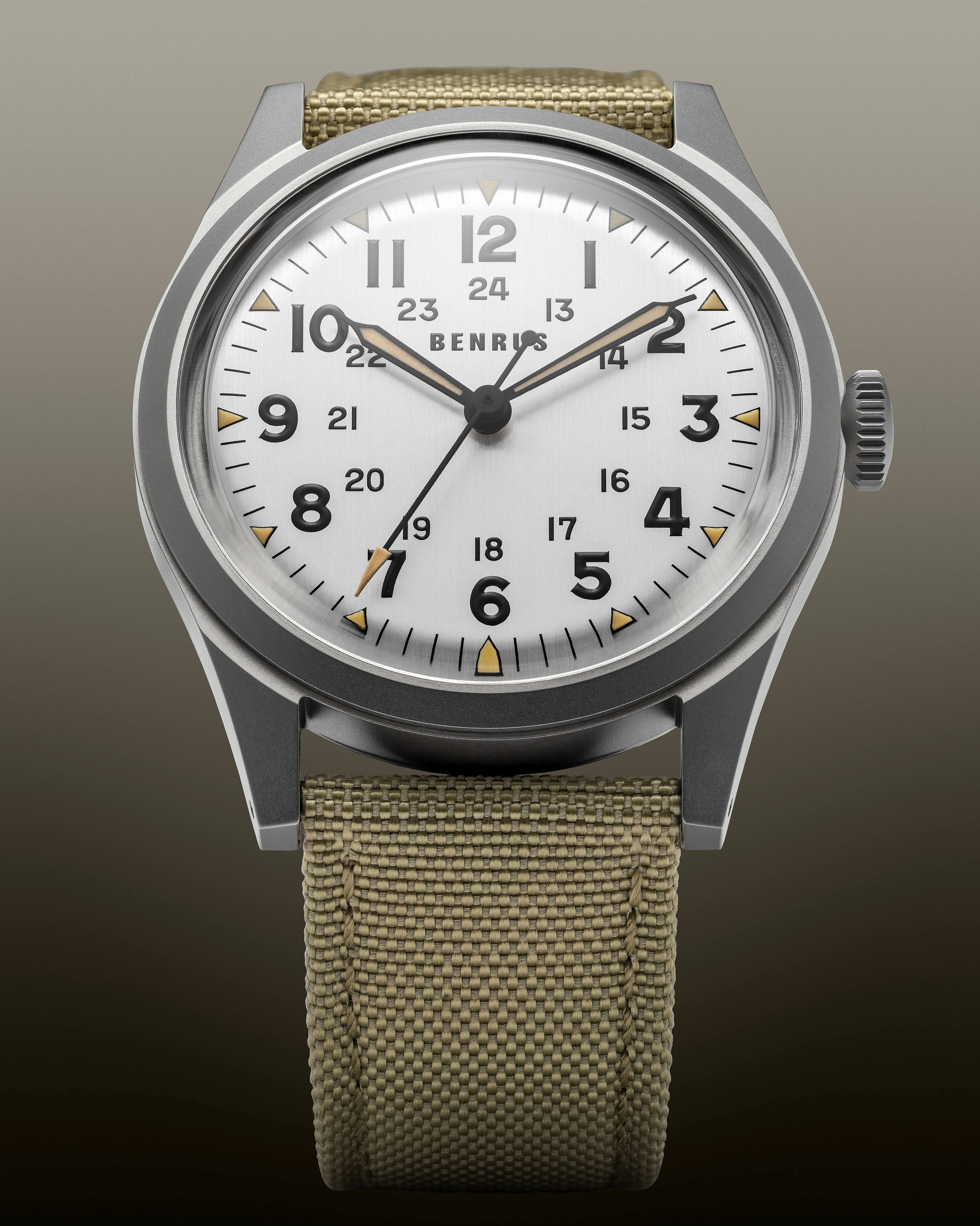 A 1960s Military Field Watch Gets a Polished-Up Reinterpretation Ideal ...