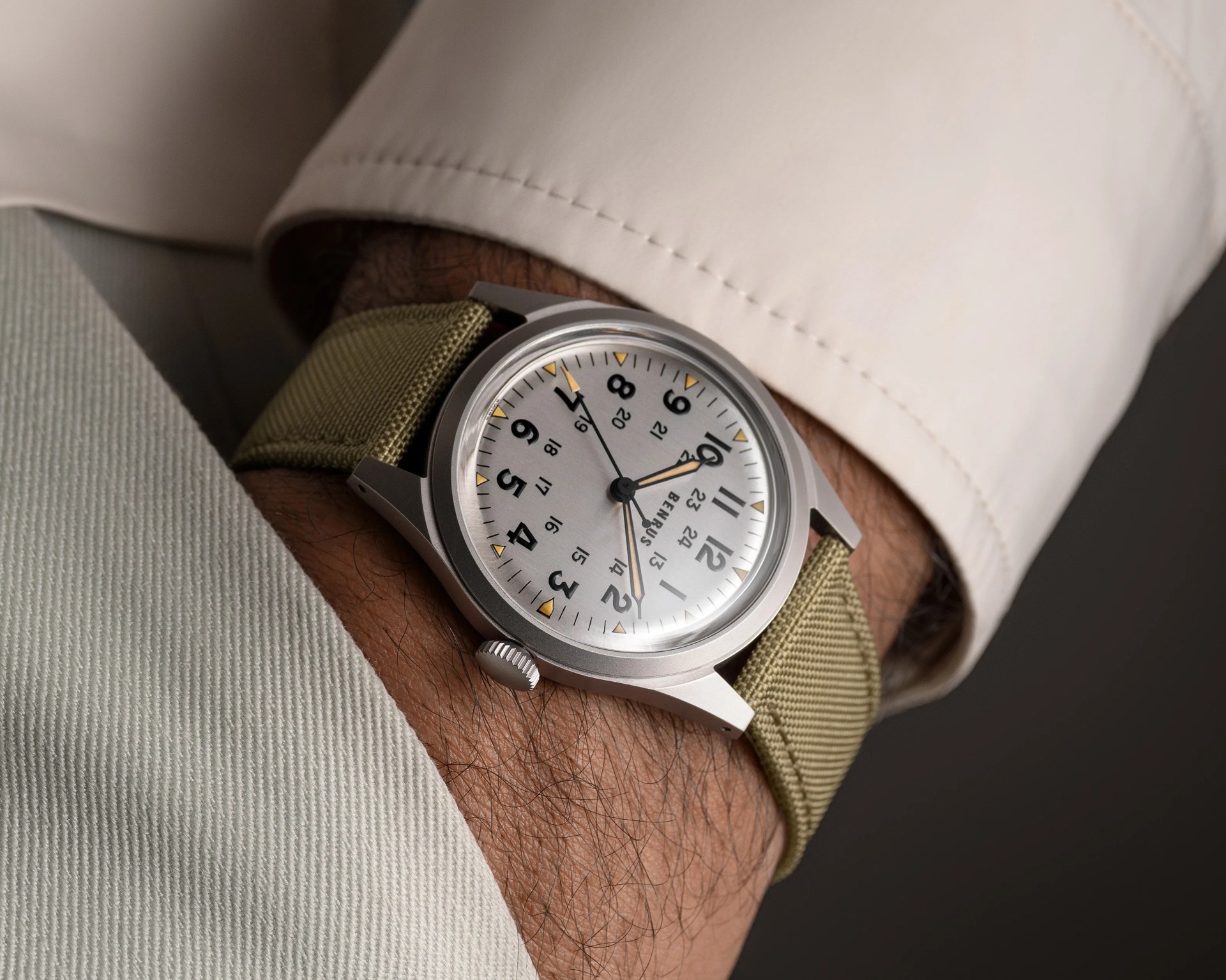 A 1960s Military Field Watch Gets a Polished-Up Reinterpretation Ideal ...