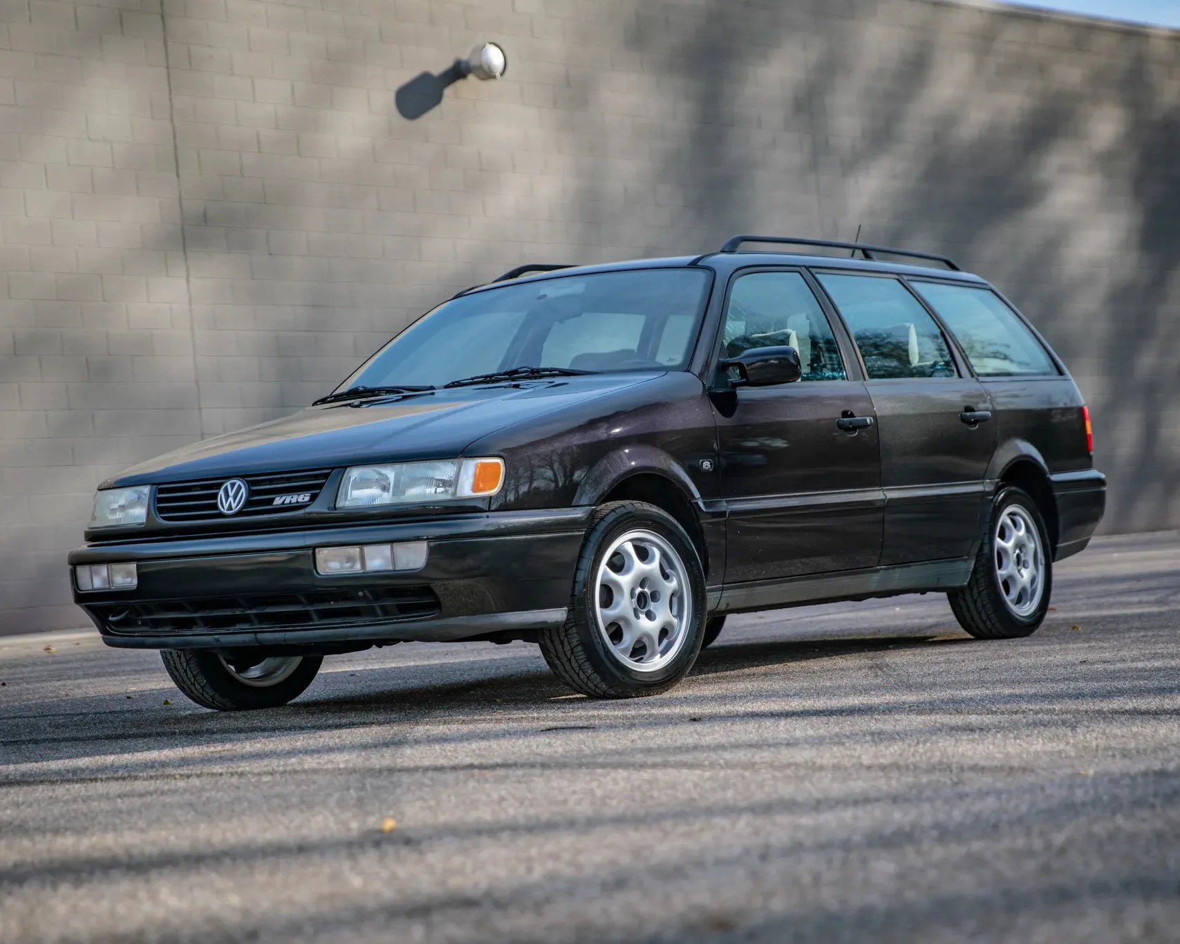This Incredibly Clean Passat Reminds Us Why the 1990s Were Peak Era for Wagons and VW