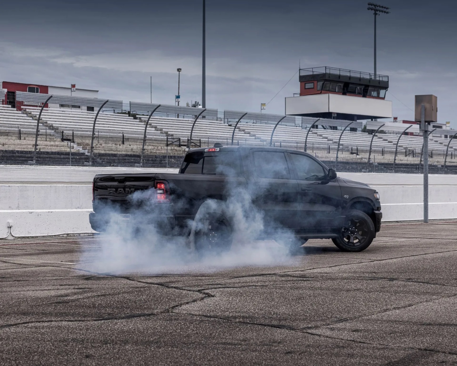 Ram's Hemi Pickup Truck Reversal Echoes an Industry-Wide About-Face ...