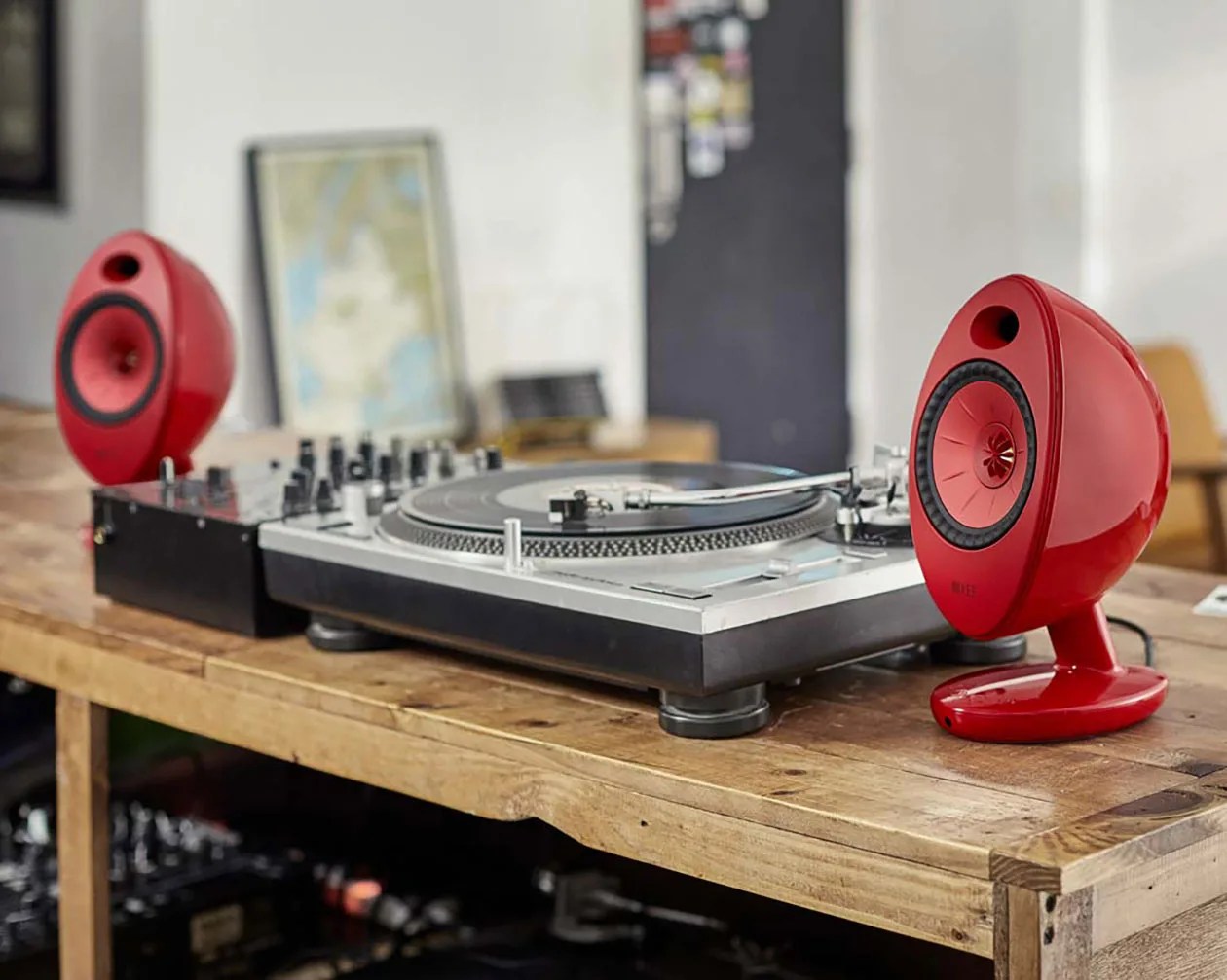 KEF's Affordable Speakers Bring Its Signature Hi-Fi Sound to the Desktop