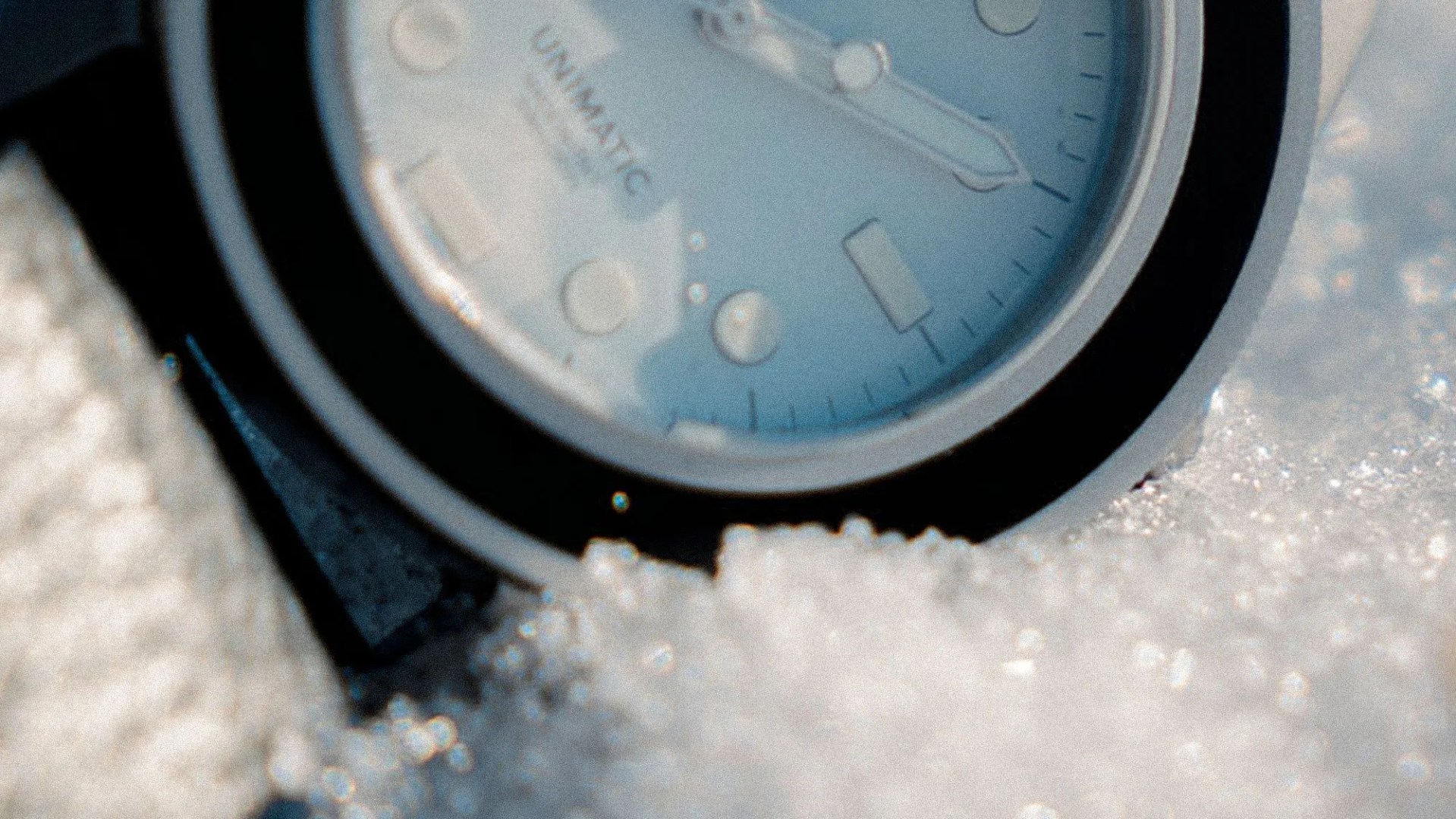 This Stunning Mechanical Sports Watch Nails a Dominant Trend At an ...