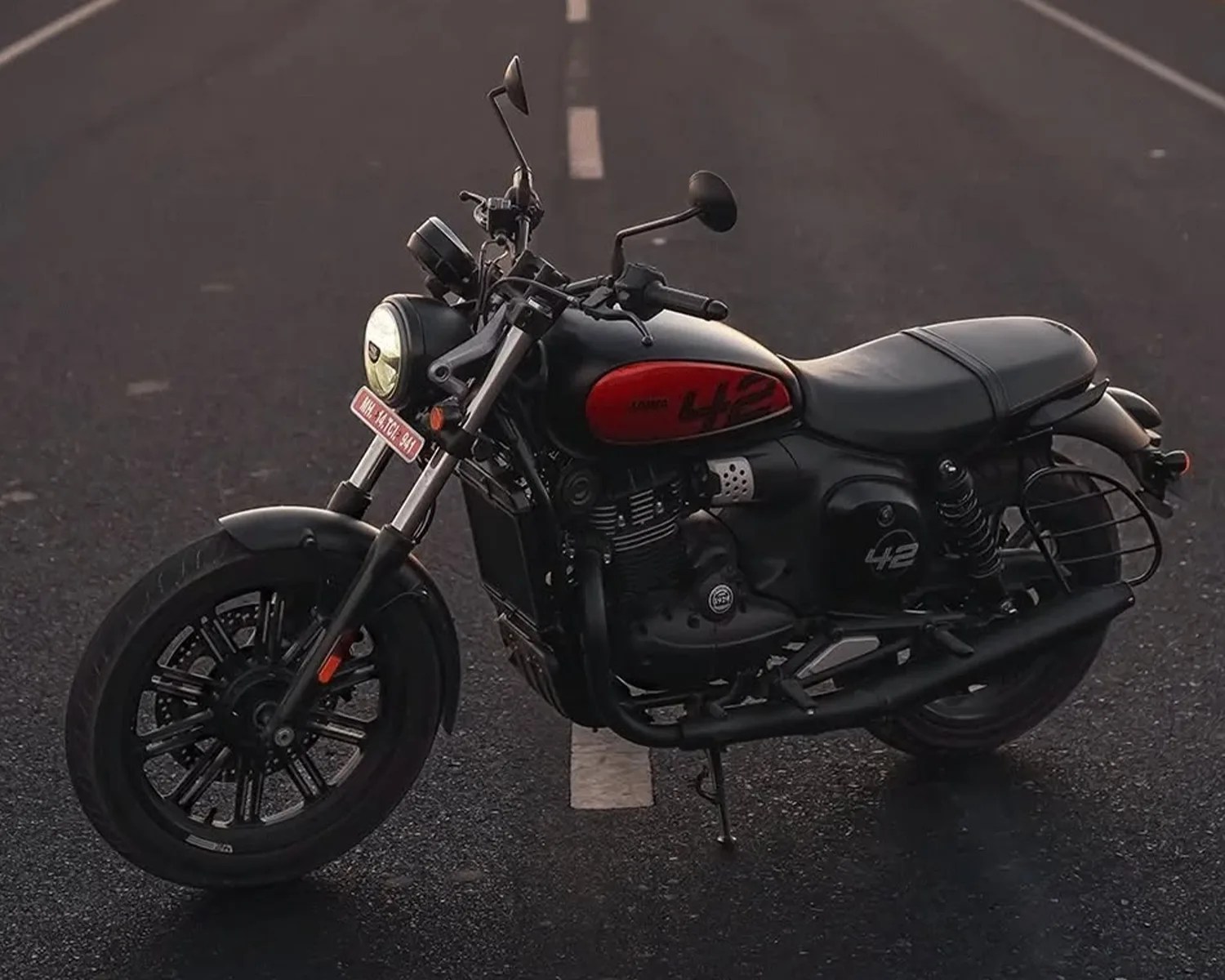 This Super-Affordable Retro Street Bike Has No Business Looking This ...