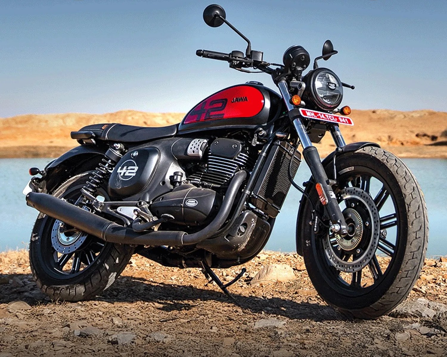 This Super-Affordable Retro Street Bike Has No Business Looking This Good | Gear Patrol