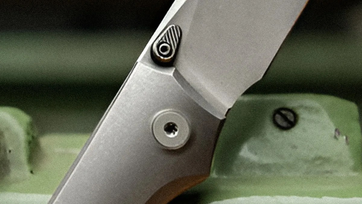 This Innovative New EDC Knife Is a Deployment and Locking Chameleon ...