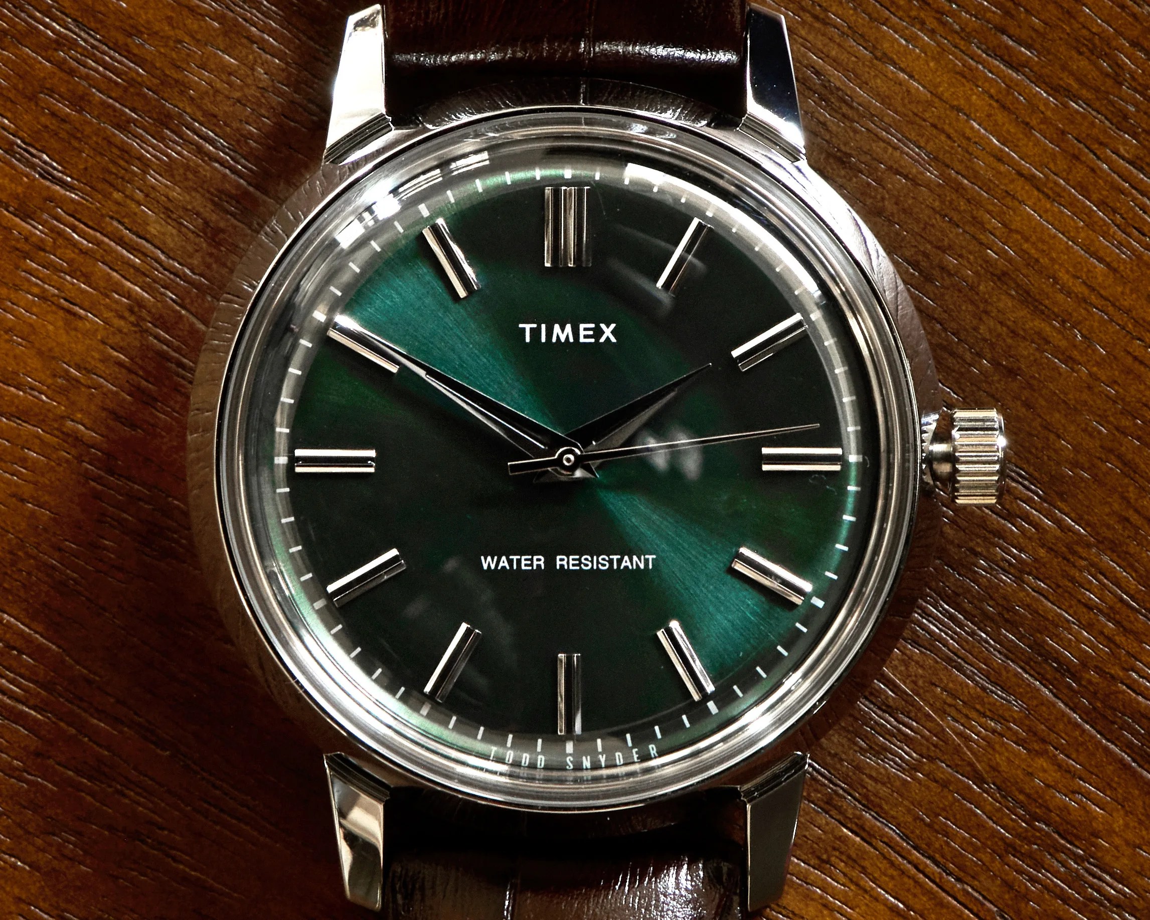 Timex's Latest Affordable Automatic Dress Watch Is a Mid-Century Dream ...