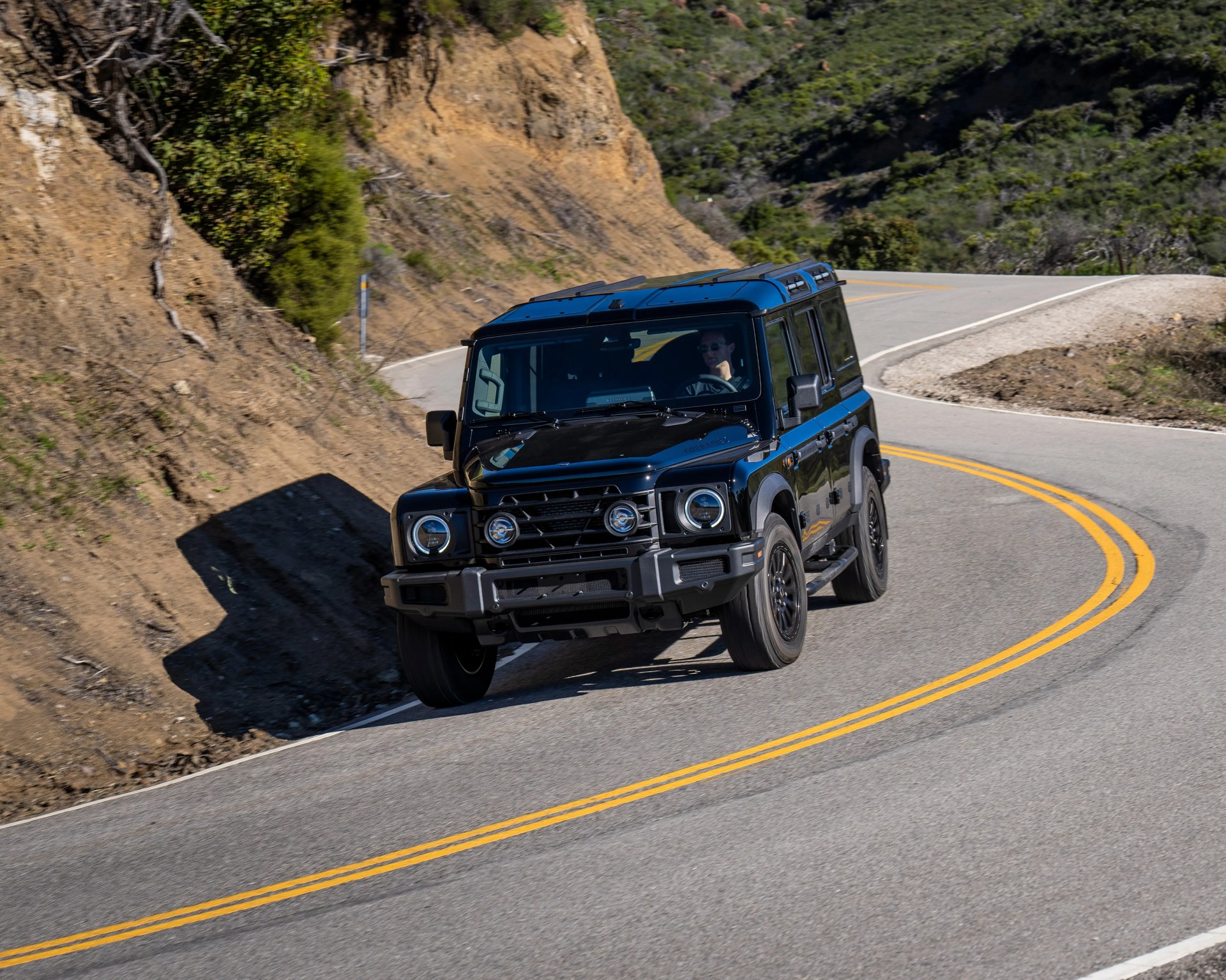 Britain's Modern, Rugged Land Rover Defender Rival Returns Even More ...