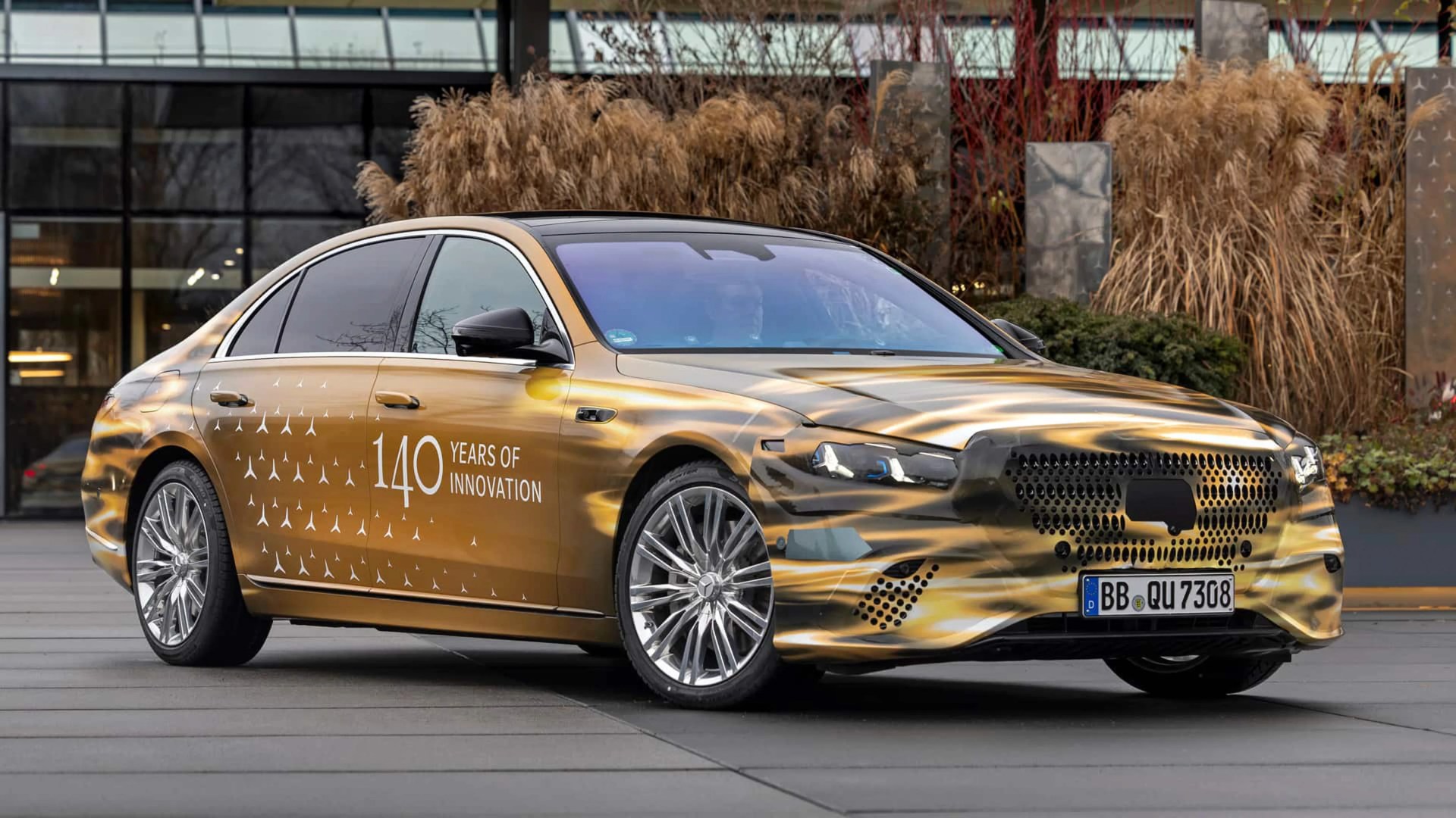 The World's Definitive Luxury Sedan Will Get a V8 Typically Meant for ...