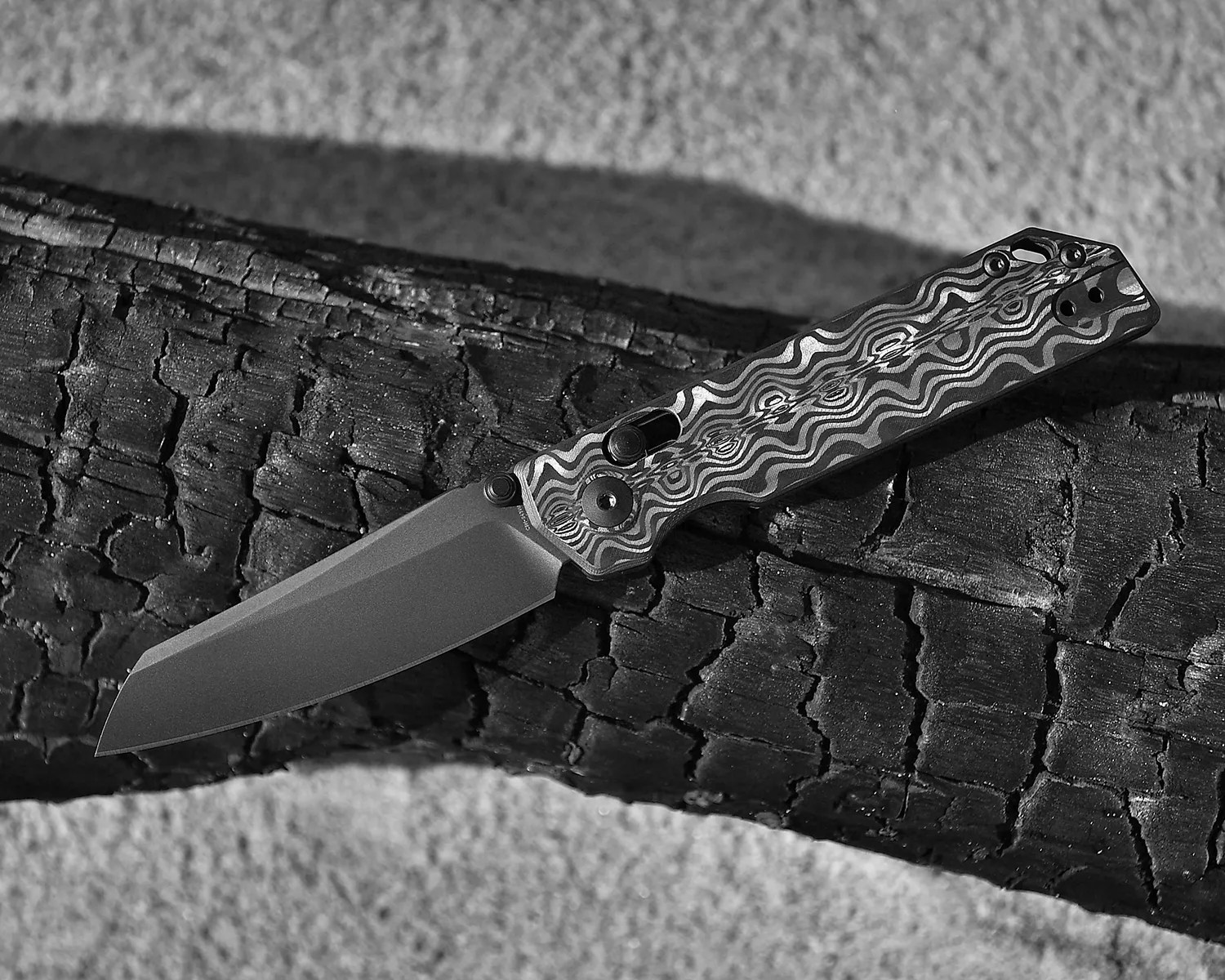 This Darkly Dazzling New Ken Onion Knife Taps an Ancient Technique in ...