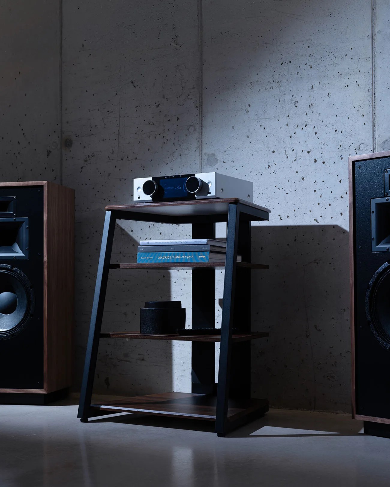 A Famed Japanese Hi-Fi Company's New Amplifier Is Poised for Modern-Day ...