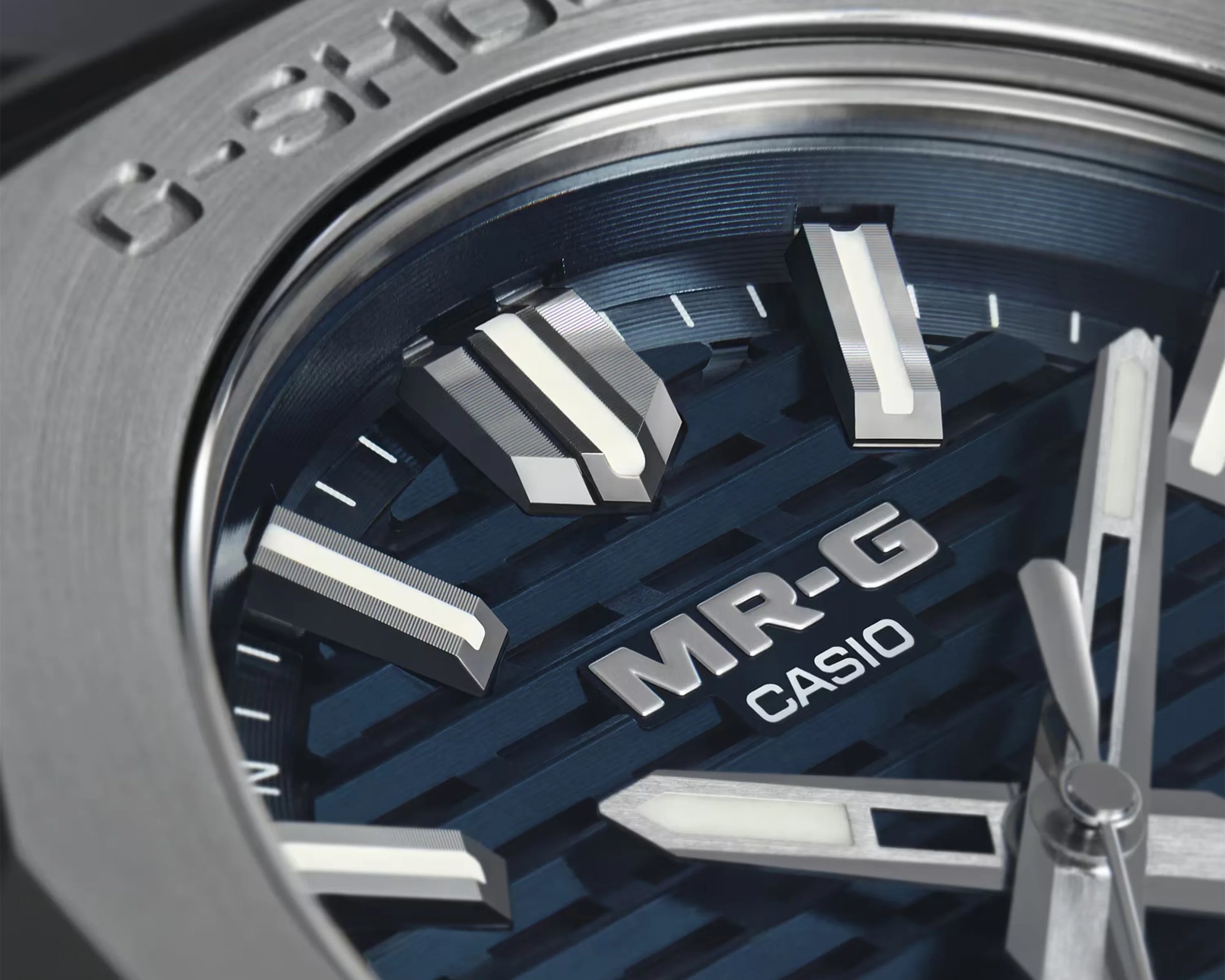 G-Shock Debuts a New Definitive “CasiOak,” Now with Even Stronger Royal ...