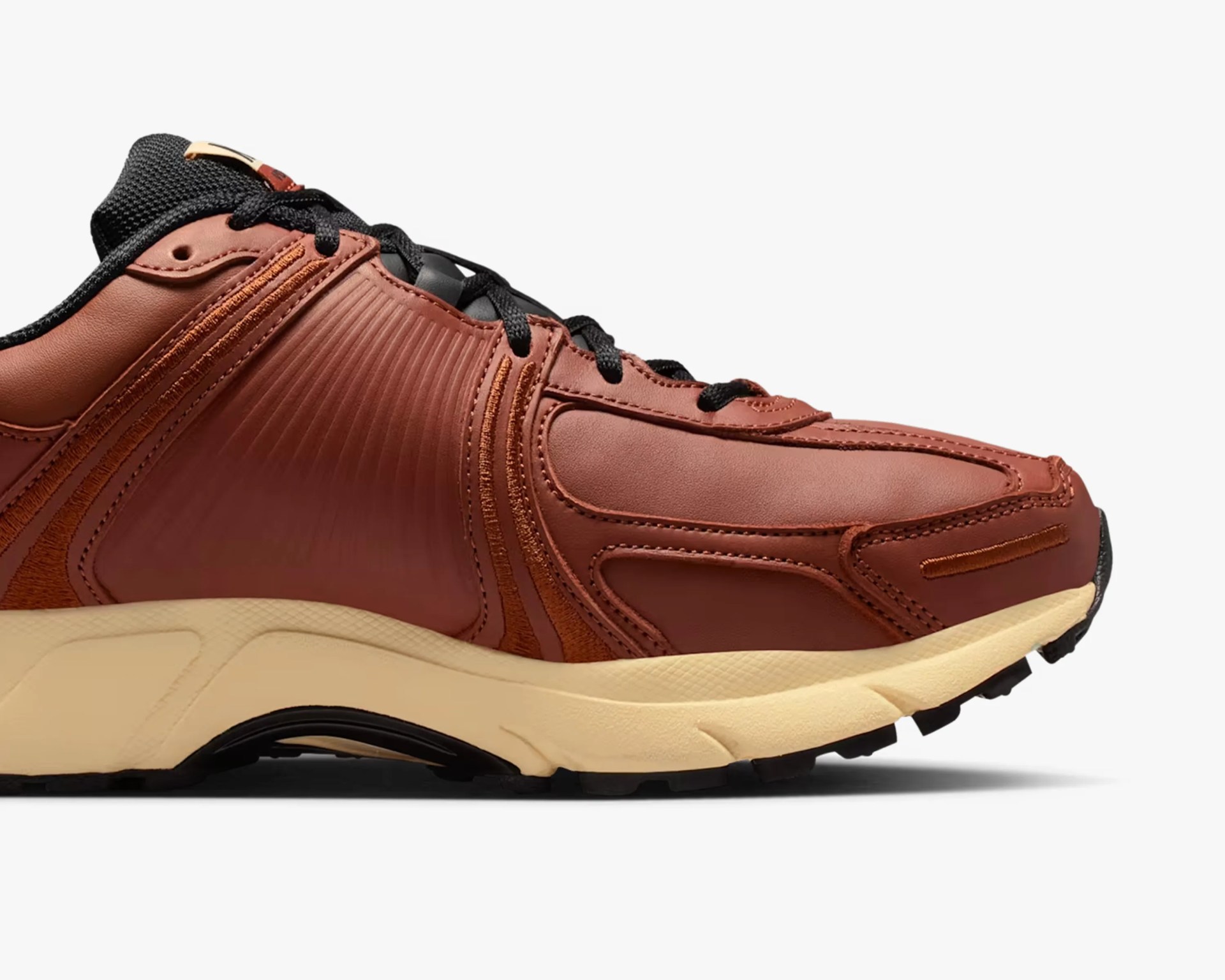 Nike's Fan-Favorite Retro Runner Is the Swoosh's Latest Premium Leather ...