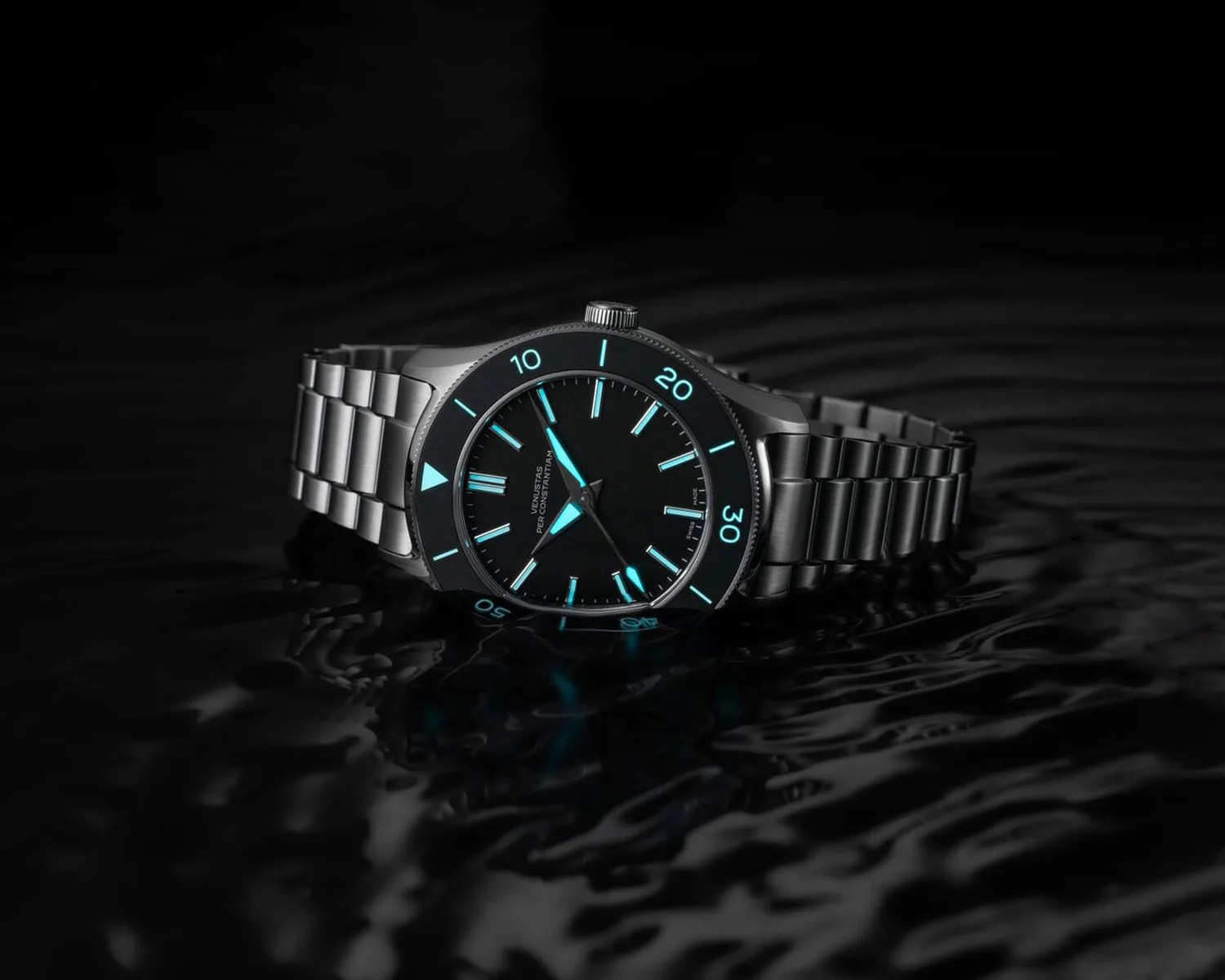 This Ultra-Slim Dive Watch from a Brand You’ve Never Heard of Sets a ...