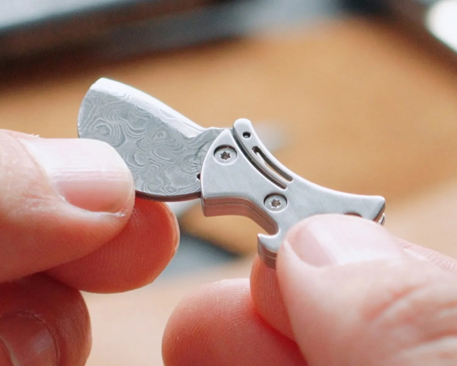 Behold: The Tiniest, Most Affordable Multifunctional EDC Knife Yet ...