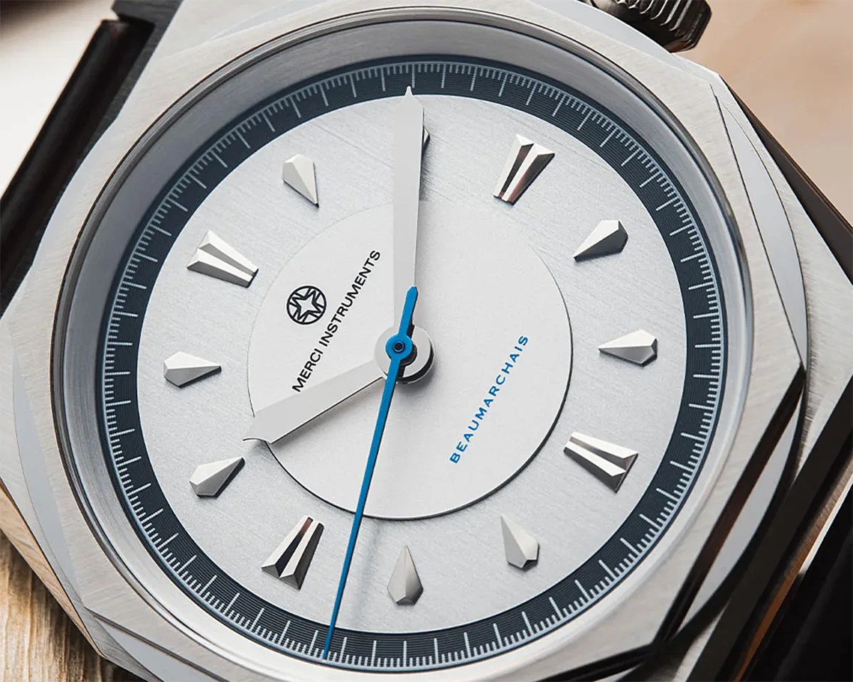 This Deliciously Retro Automatic Sports Watch Is Shockingly Affordable ...
