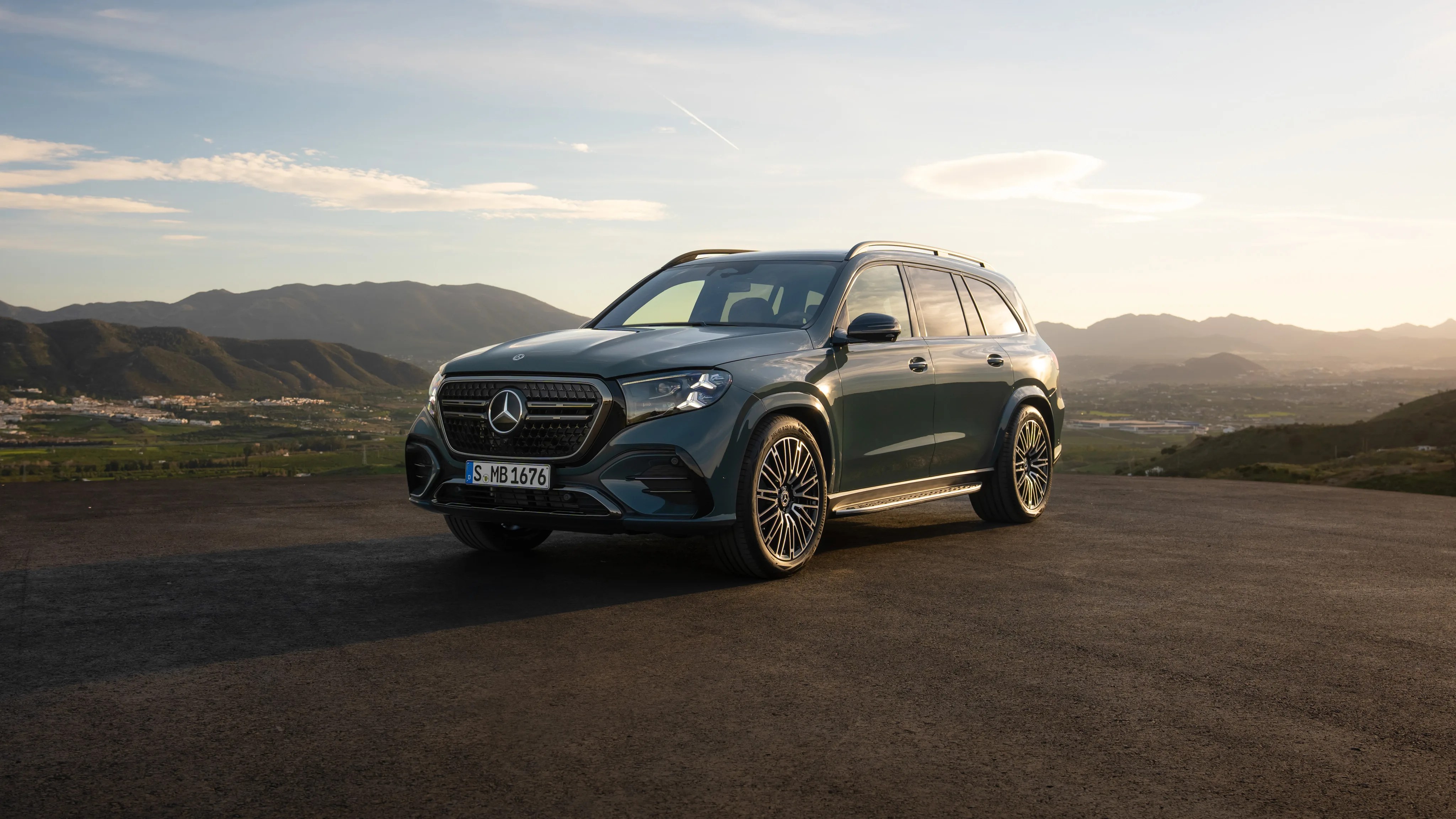 Mercedes-Benz Just Gave Its Biggest Family Hauler the Heart of a Supercar