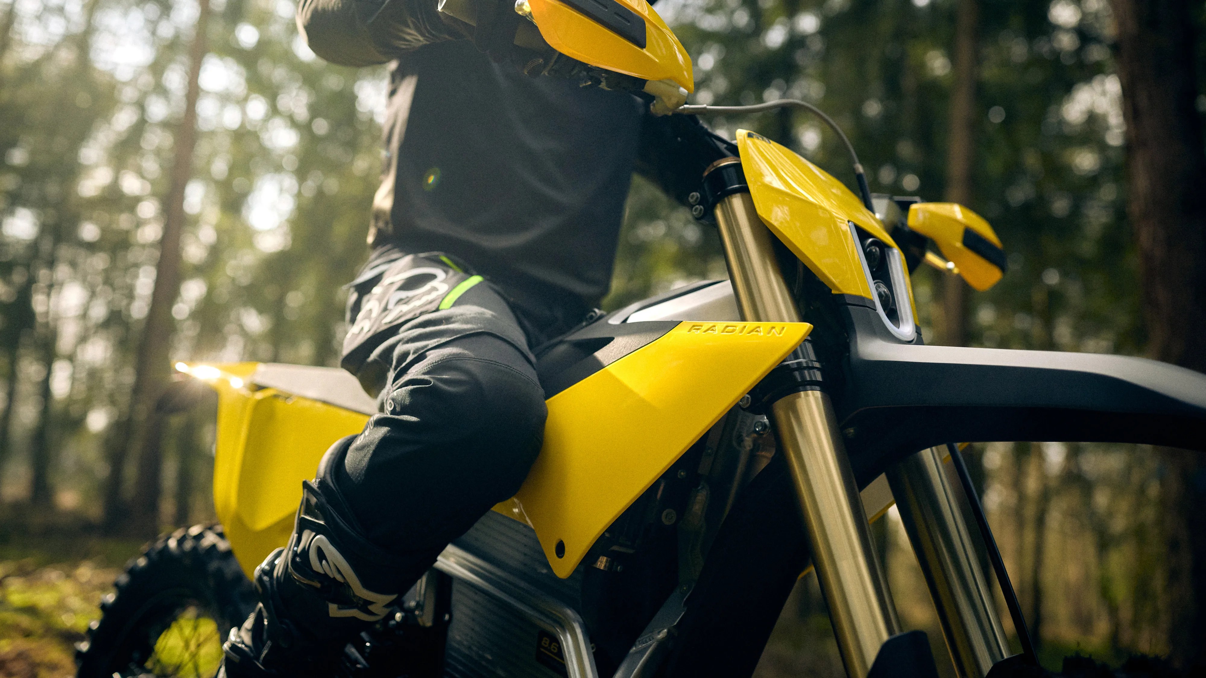 This Innovative Off-Road Moto Delivers a Speed Only Pit Crews Know ...